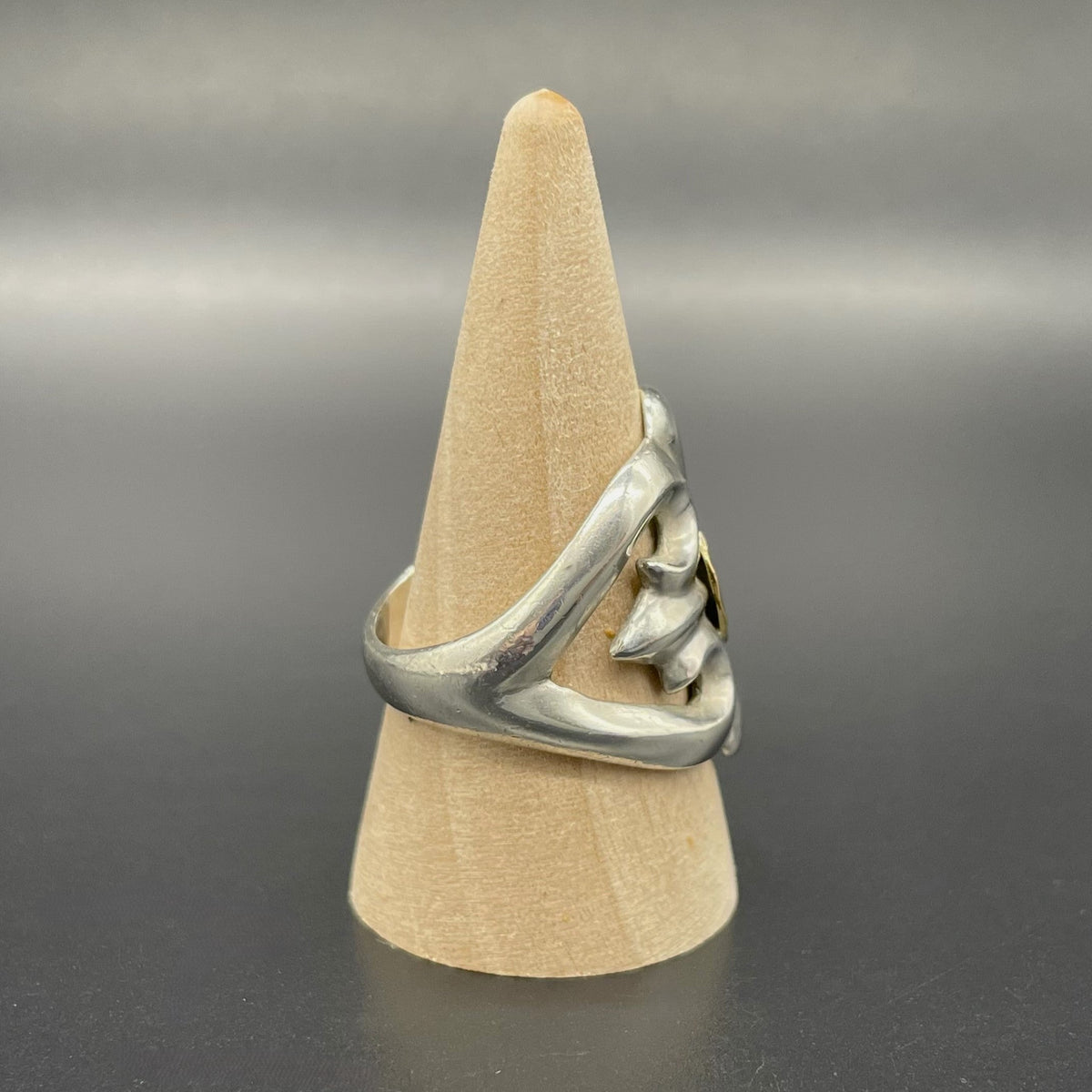 goro's | Cast Ring with Small Metal (Size: 19) – goro's | DELTAone International