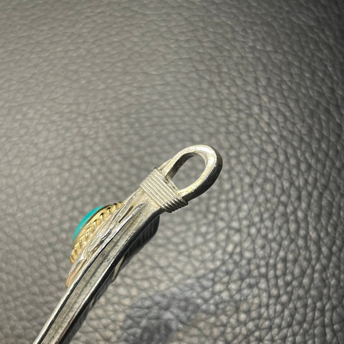 goro's | 上金金繩松石羽毛(XL)(右向) / 新款 **翡翠綠松石 – goro's | DELTAone International