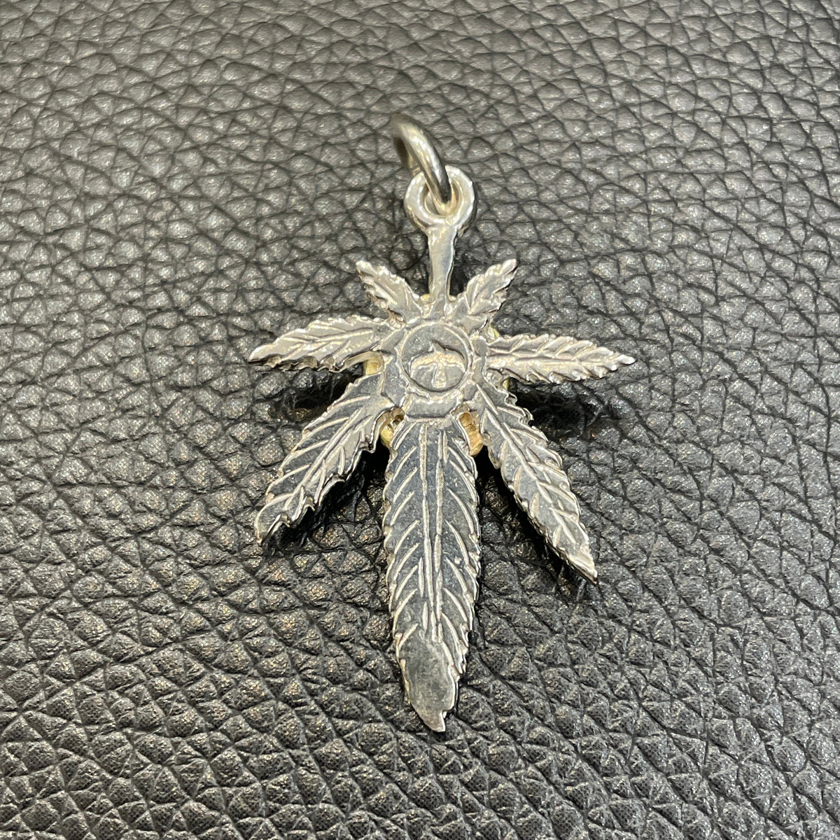 goro's | 金繩松石大麻葉(L) / 全新品 – goro's | DELTAone International