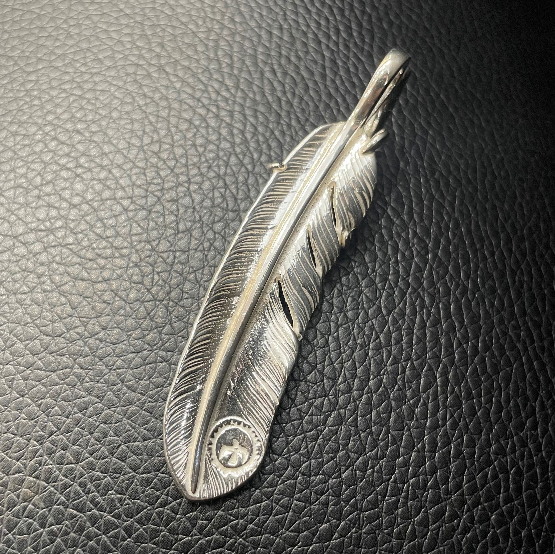 goro's | 銀爪點金羽毛(XL)(右向) / 全新品 – goro's | DELTAone International